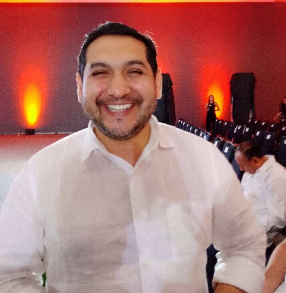 Aarón Rosado Castillo: UPY se consolida como referente en Latinoamérica, en innovación, ciencia ...